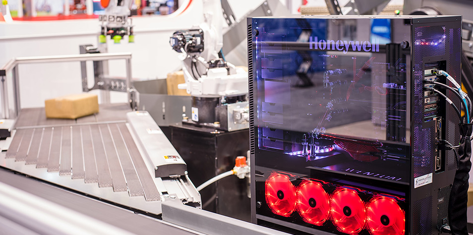 Honeywell Universal Robotics Controller (HURC) | Honeywell Intelligrated