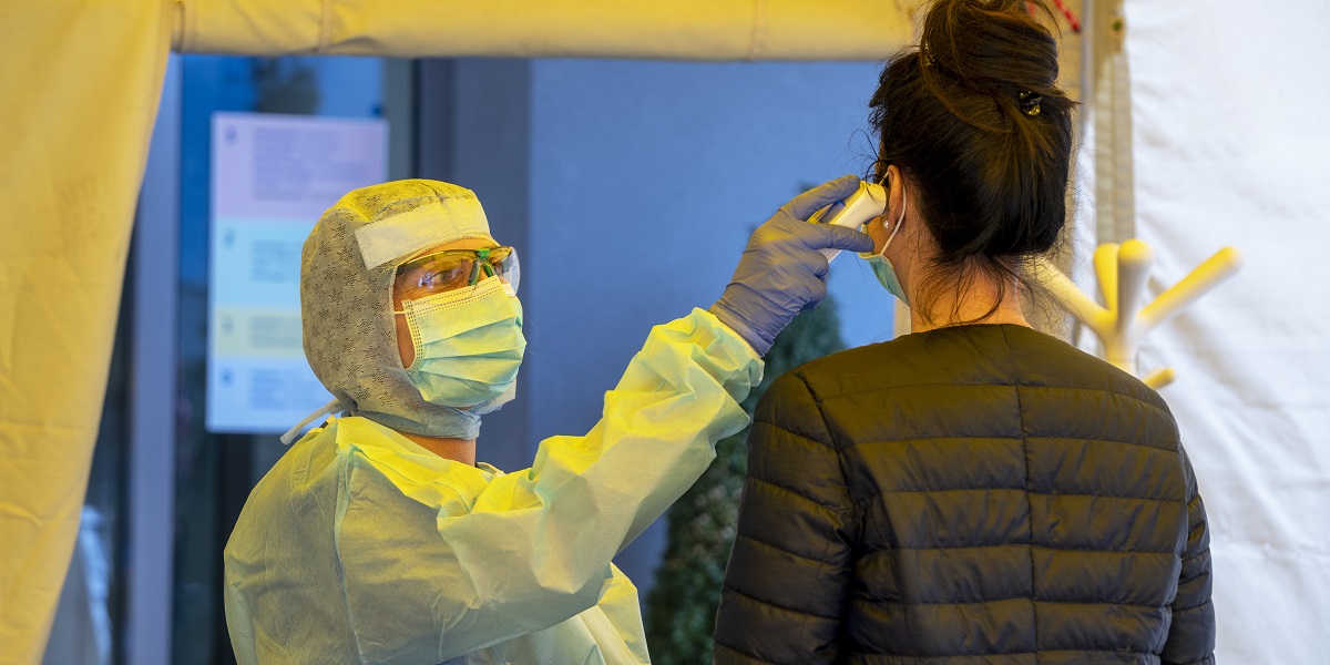 Helping professionals in field hospitals | Honeywell